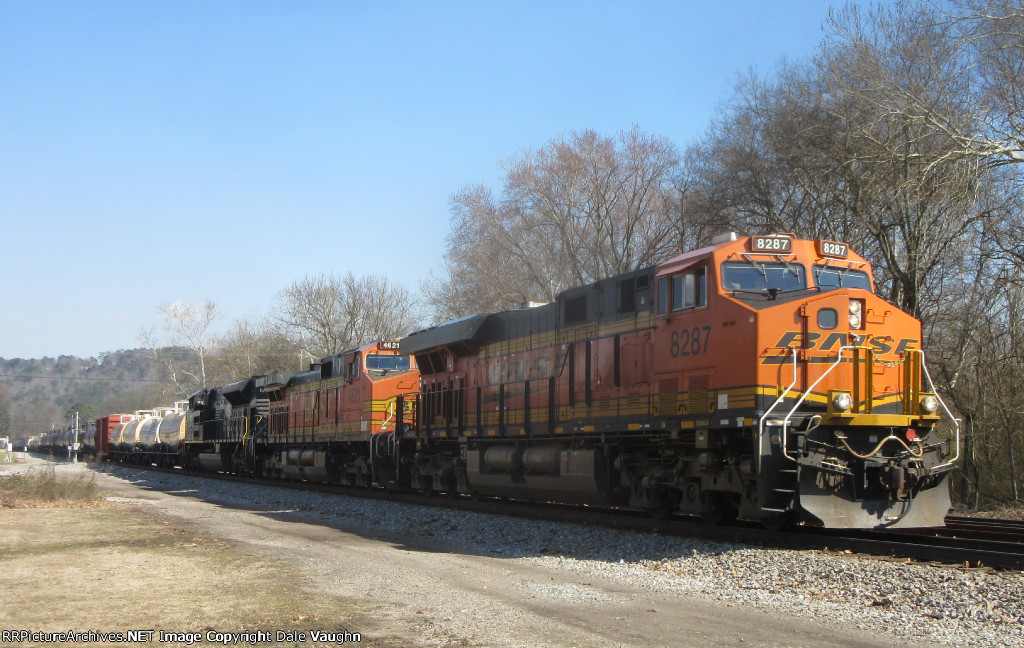 BNSF 8287